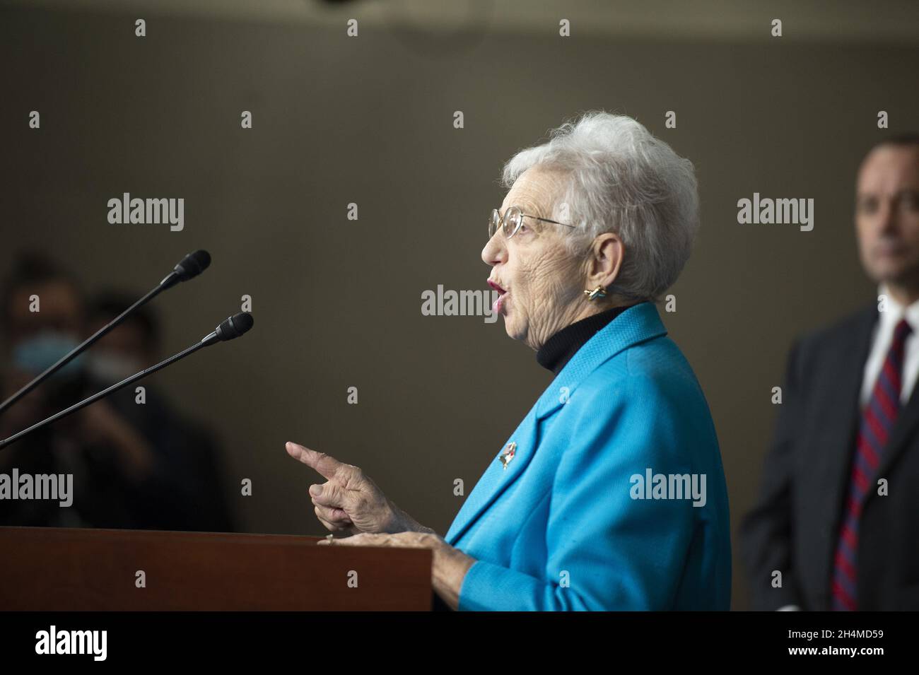Rep virginia foxx hi-res stock photography and images - Alamy