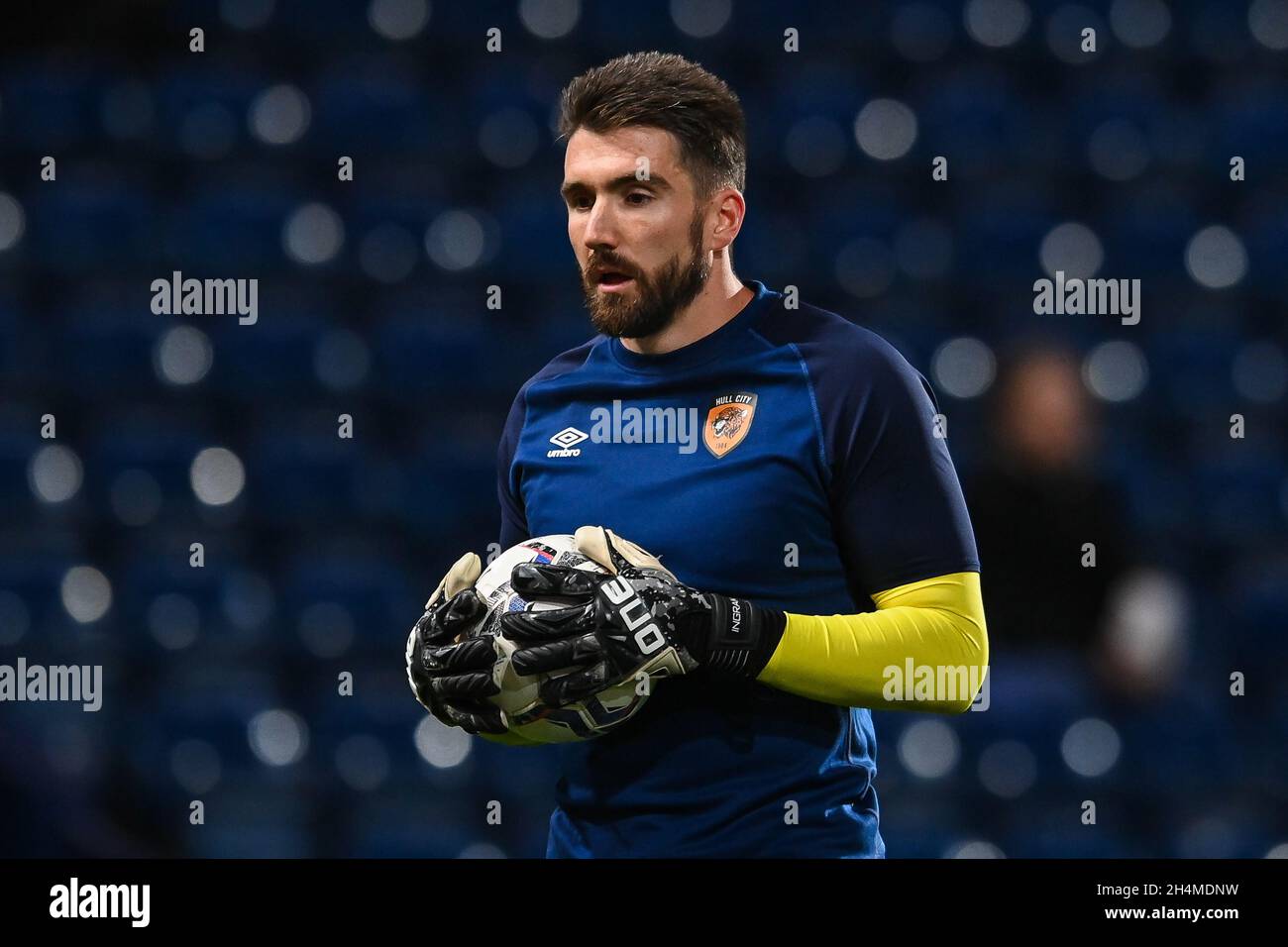 Matt Ingram #1 of Hull City during the pre-game warmup Stock Photo - Alamy