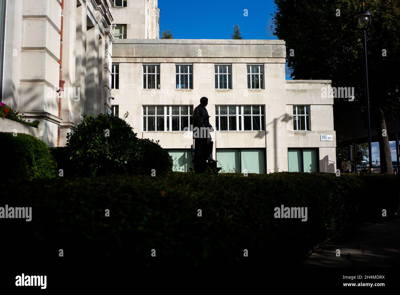 Faraday statue hi-res stock photography and images - Alamy