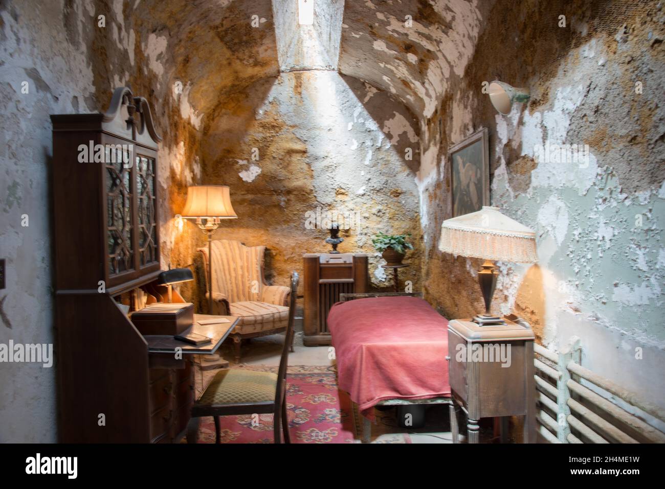 Al capones cell eastern state penitentiary hi-res stock photography and ...