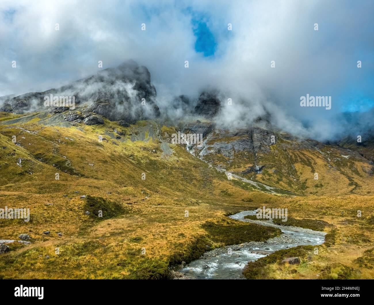 Blaven (Blabheinn, Bla Bheinn) and Clach Glas mountains in the Black ...