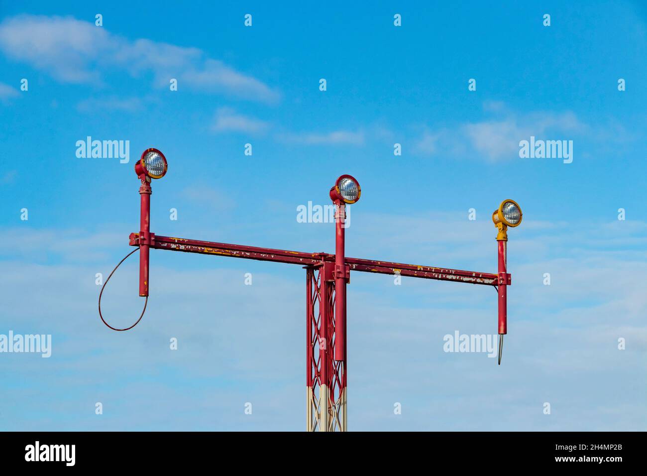 Runway marker lights hi-res stock photography and images - Alamy