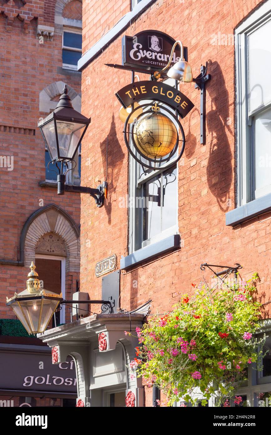 Leicester street sign hi-res stock photography and images - Alamy
