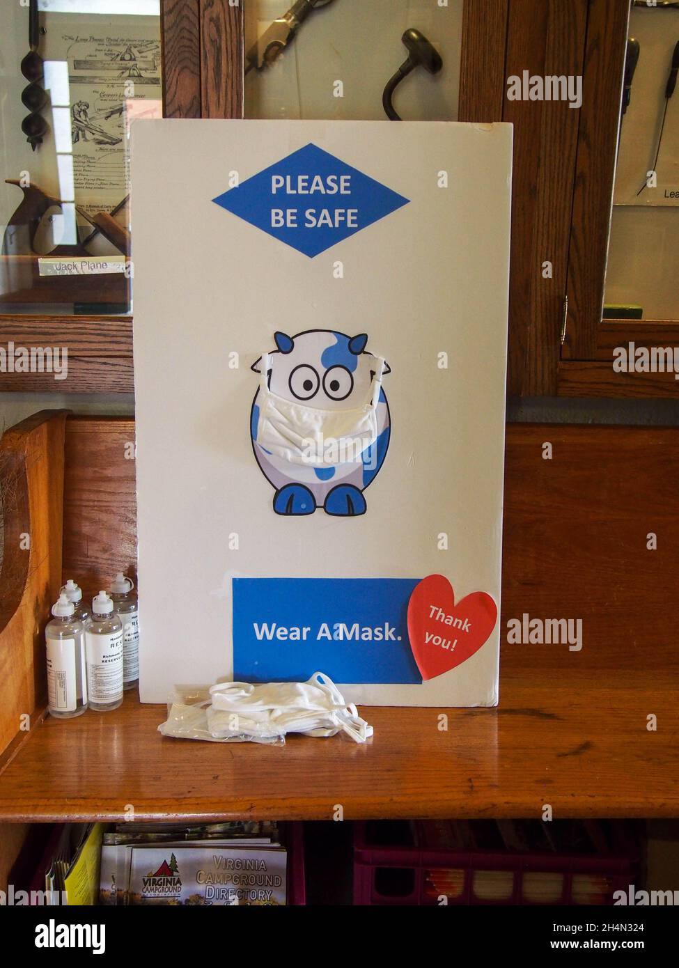 Wear a Mask sign in the 1908 Historic Grayson County Courthouse ...