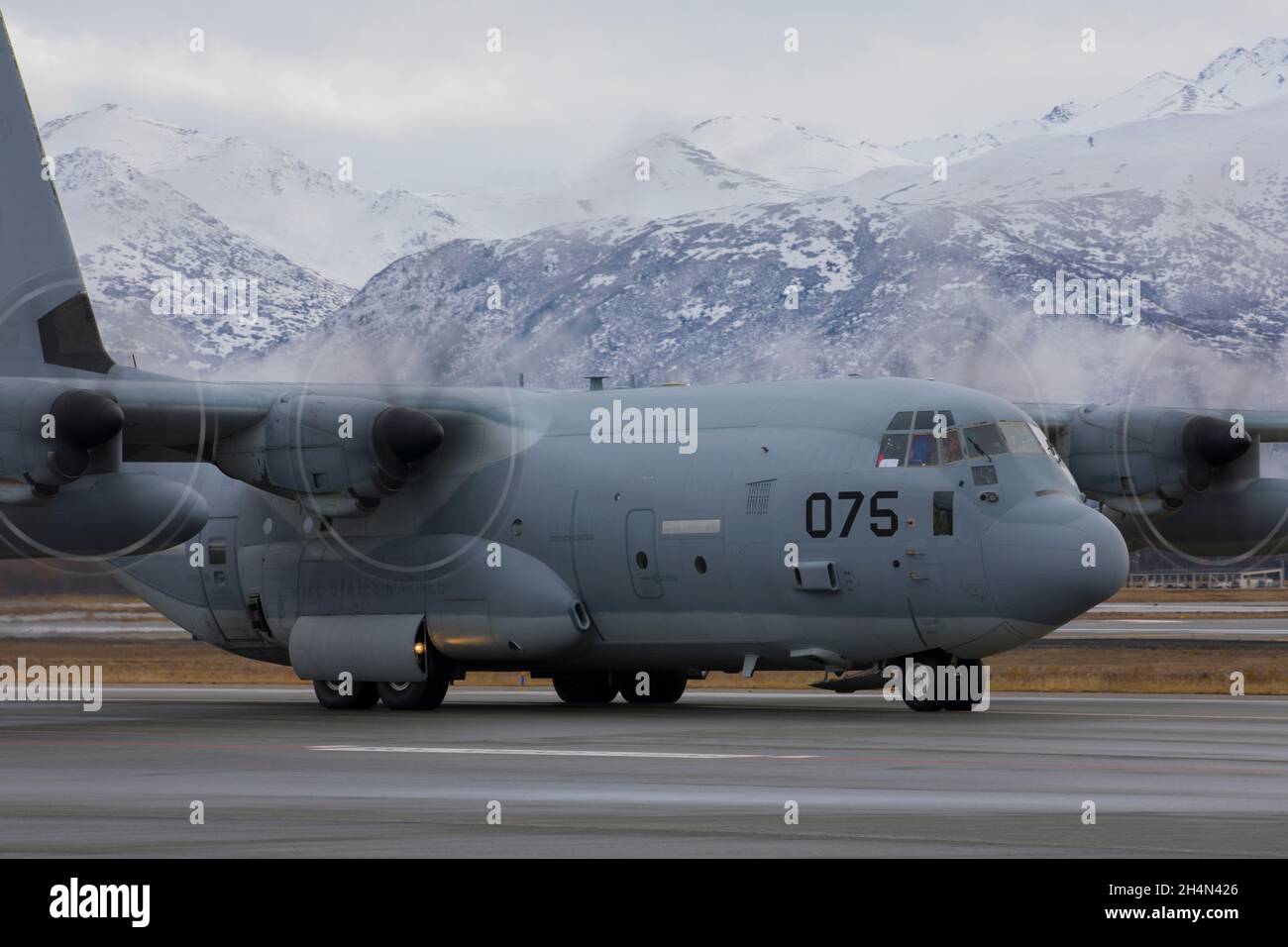 A U.S. Marine Corps KC-130J Super Hercules aircraft Marine Aerial ...