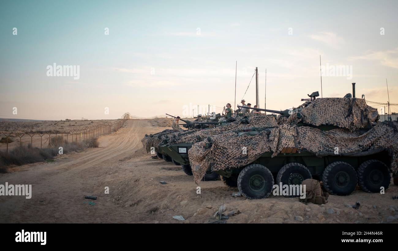 211102-M-HB658-1016 BISLAH, Israel (Nov. 2, 2021) Marines assigned to ...