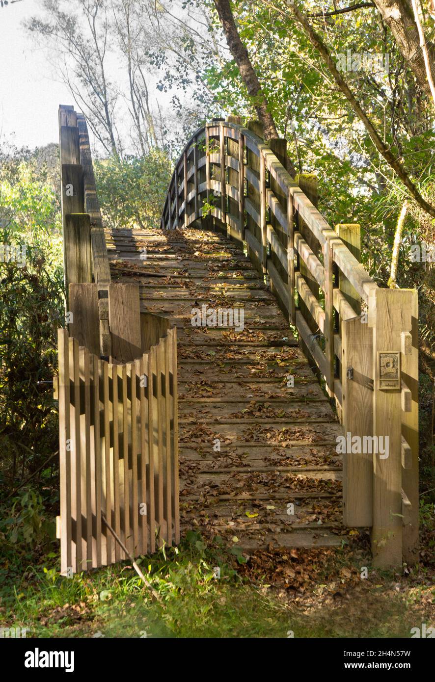 Rustic footbridge in rural North Carolina Stock Photo - Alamy