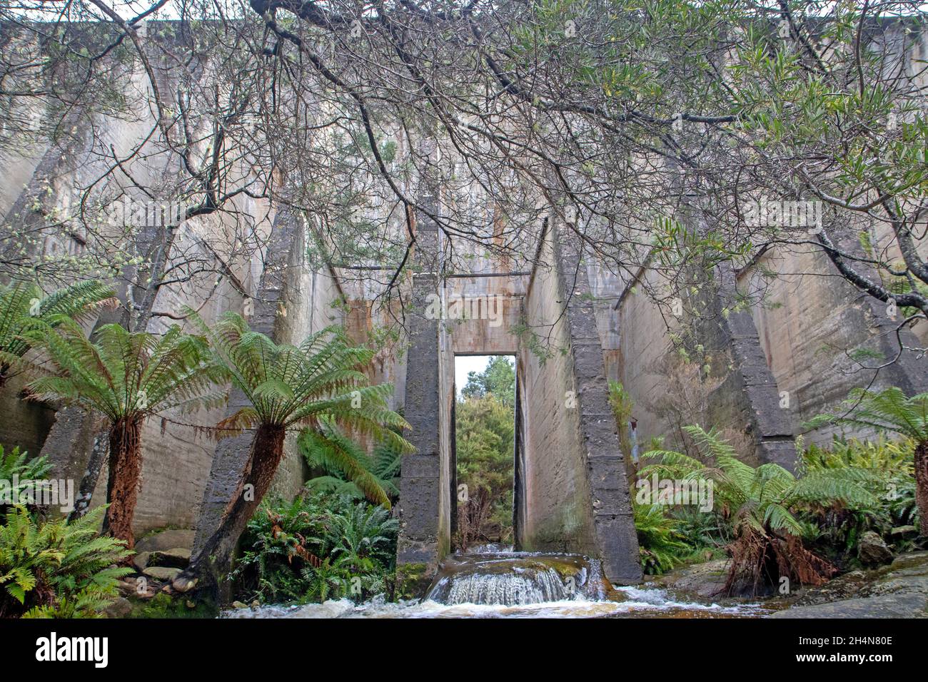Mount Paris Dam Stock Photo - Alamy