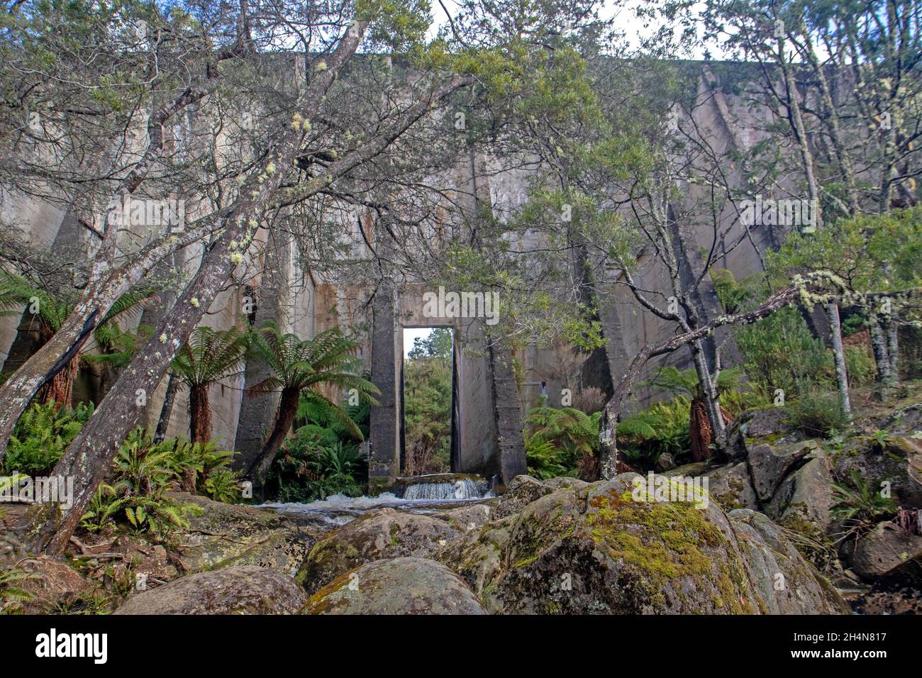 Mount Paris Dam Stock Photo - Alamy