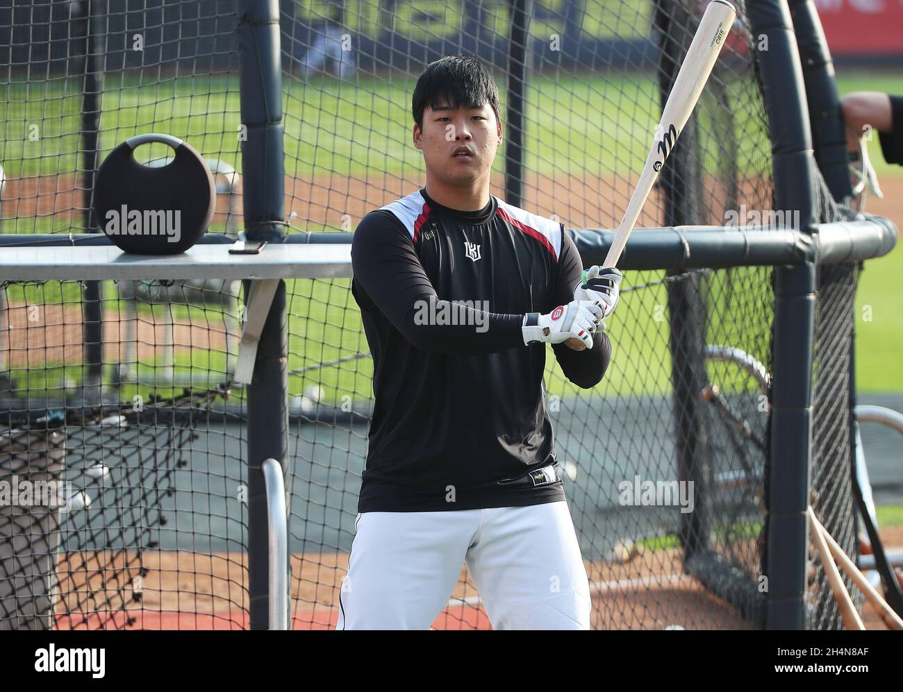 04th Nov, 2021. KT Wiz's Kang Baek-ho Kang Baek-ho of the KT Wiz takes ...