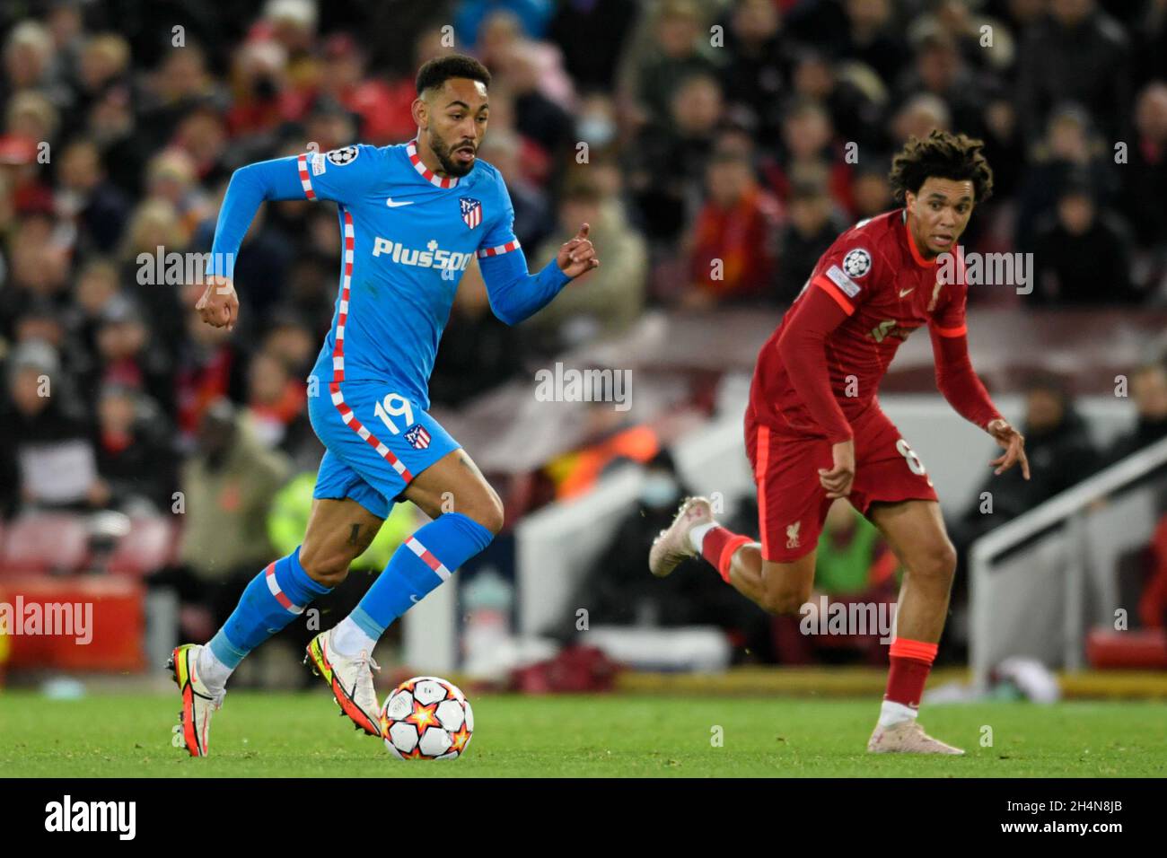 Matheus Cunha #19 of Atletico Madrid runs forward with the ball Stock ...