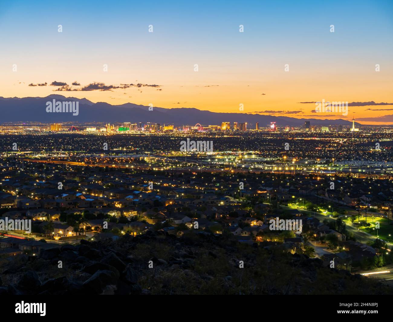 Henderson nevada skyline hi-res stock photography and images - Alamy