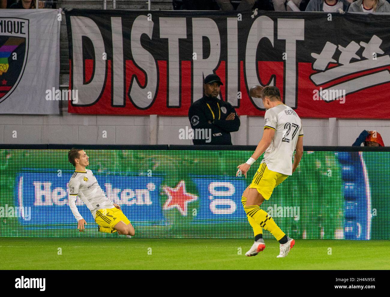 Heineken bottle hi-res stock photography and images - Alamy