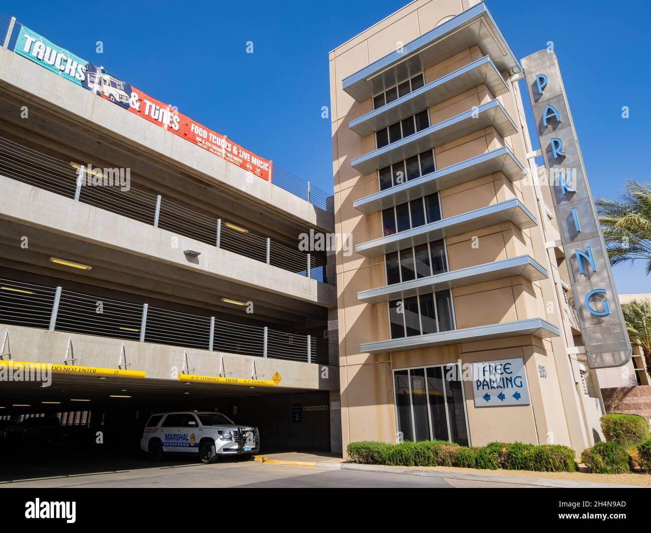Exterior view henderson parking structure hi-res stock photography and ...