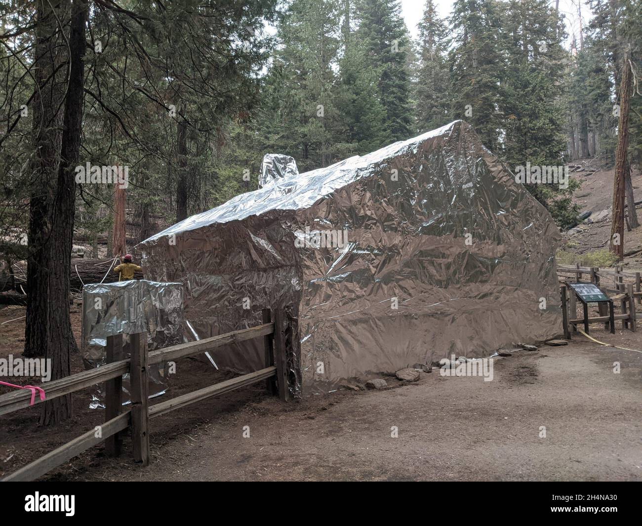 Three Rivers, California, United States. 6th Oct, 2021. Gamlin Cabin ...