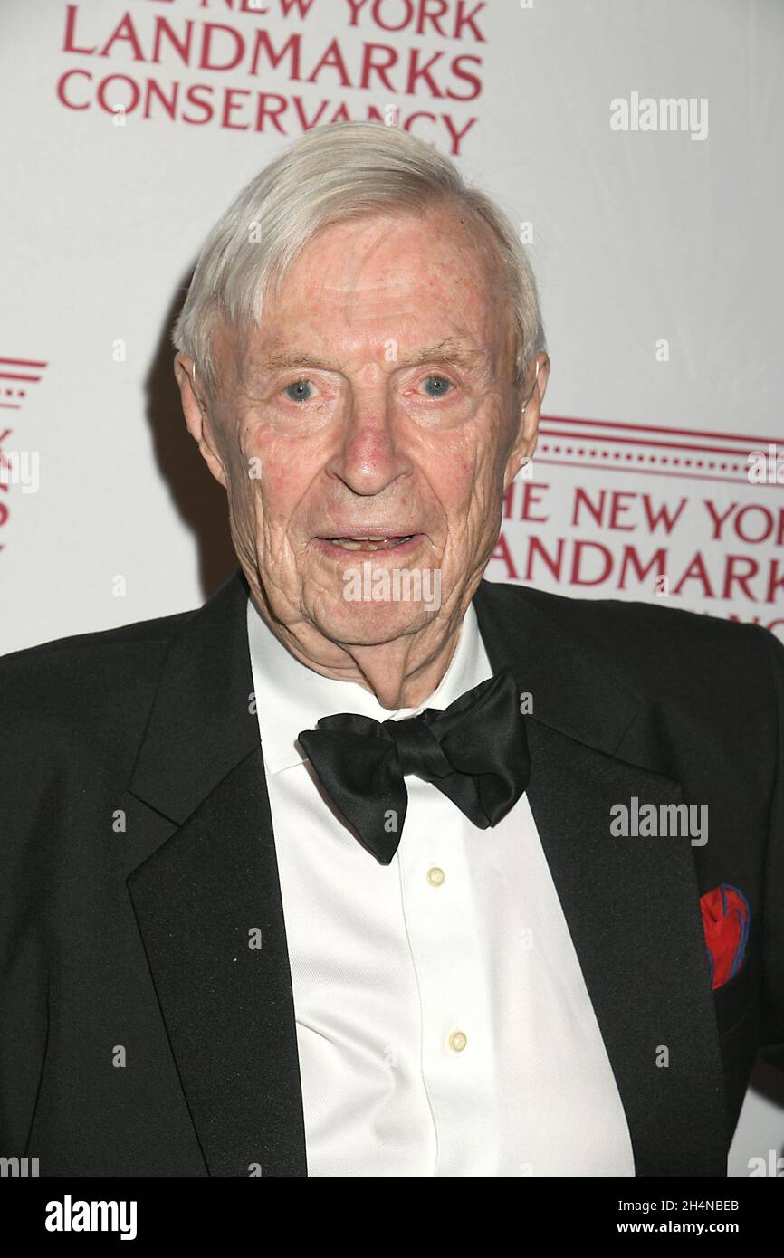 Gilbert robin hi-res stock photography and images - Alamy