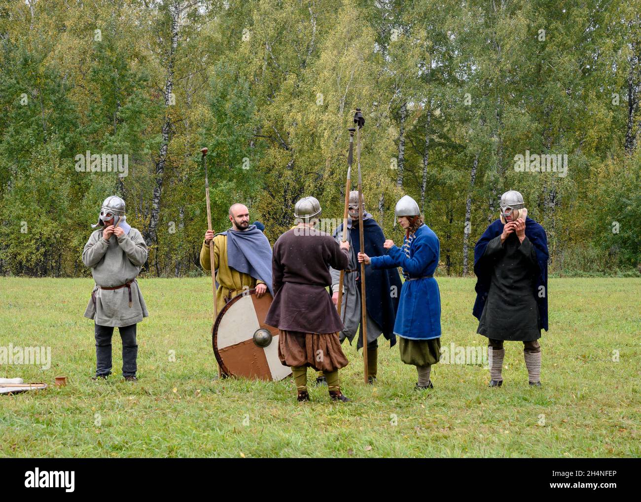 Spearman medieval hi-res stock photography and images - Alamy