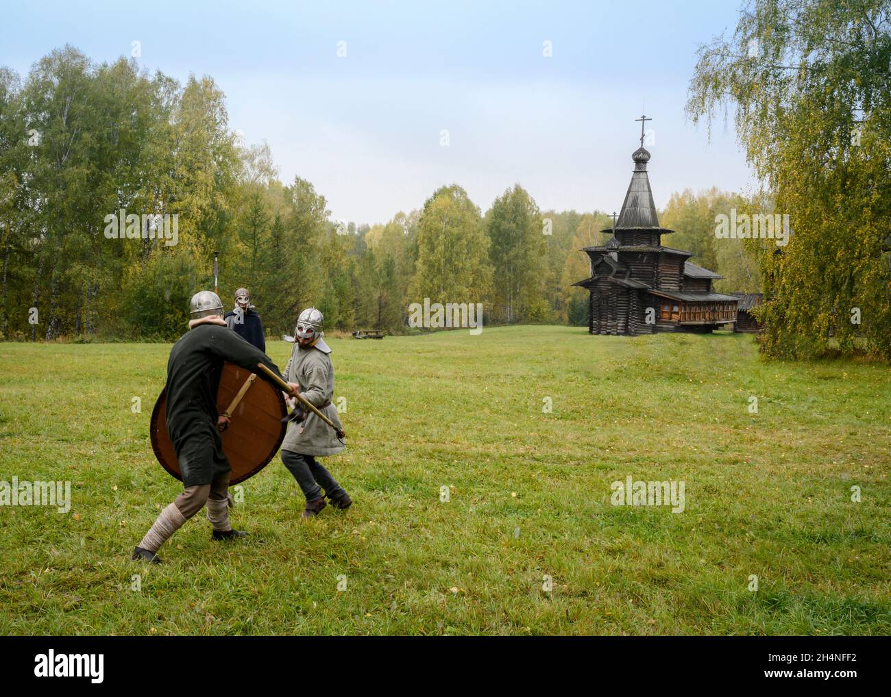 Medieval spearman hi-res stock photography and images - Alamy