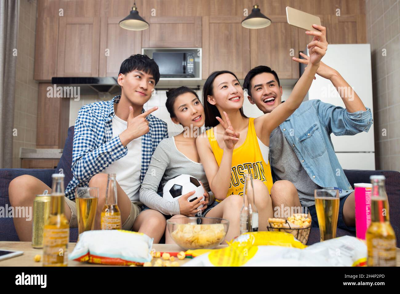 Mobile tv and sports hi-res stock photography and images - Alamy