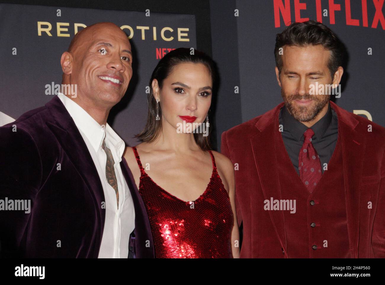 Los Angeles, USA. 03rd Nov, 2021. Dwayne Johnson, Gal Gadot, Ryan ...