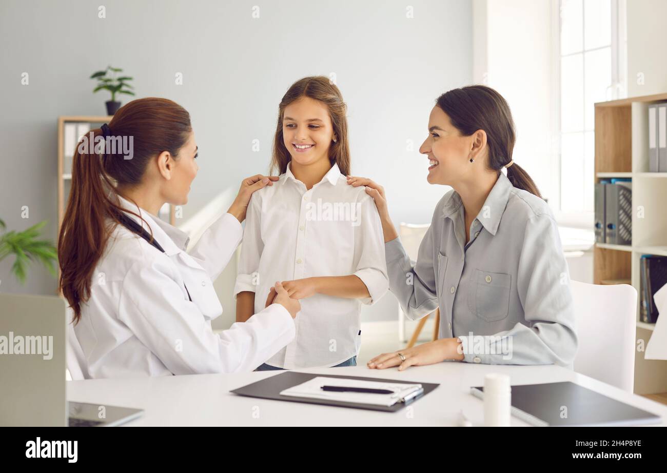 Visit doctor hi-res stock photography and images - Alamy