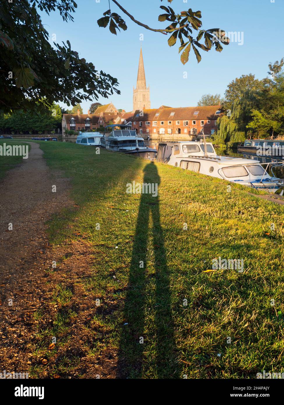 Elongated pier hi-res stock photography and images - Alamy