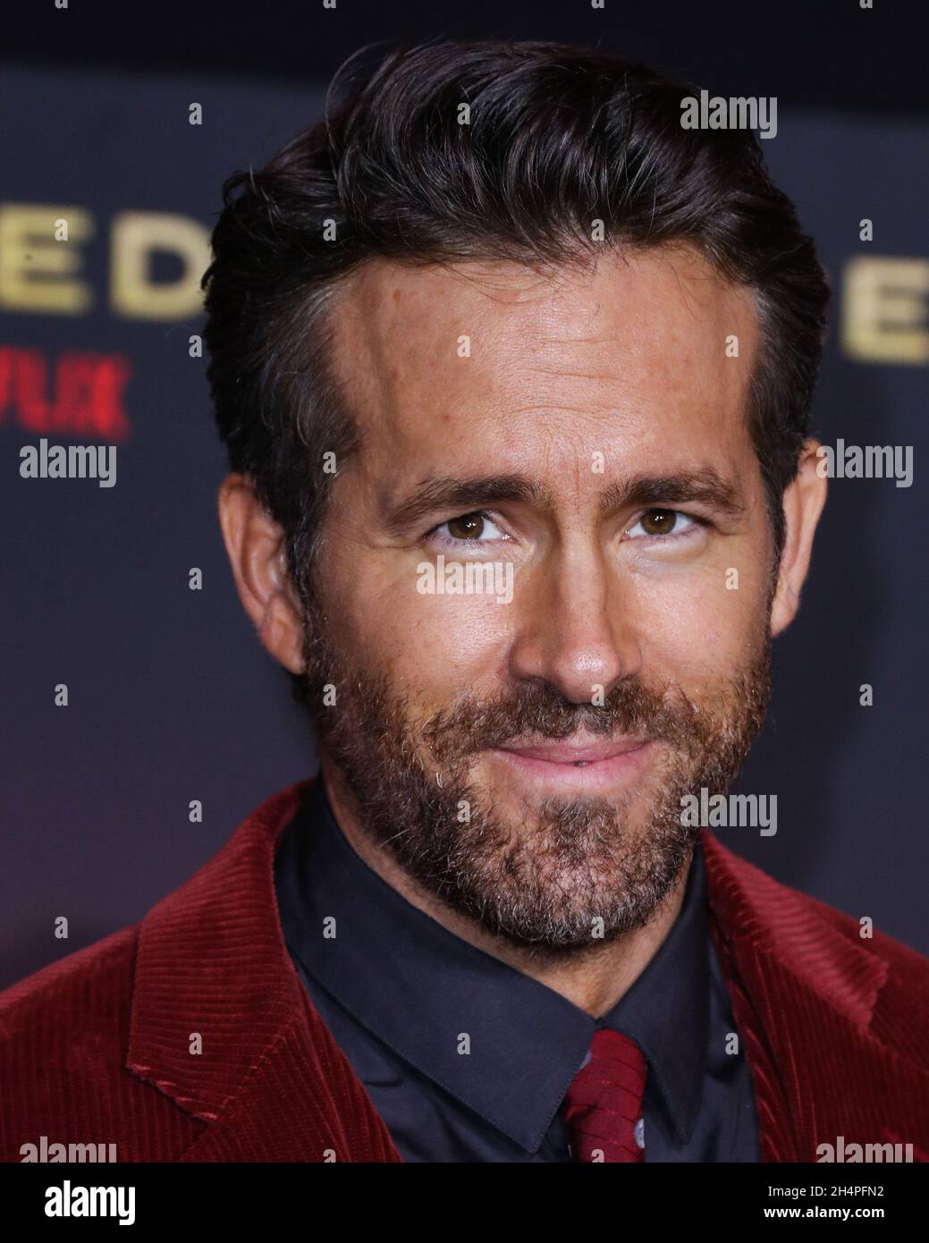 LOS ANGELES, CALIFORNIA, USA - NOVEMBER 04: Actor Ryan Reynolds arrives ...