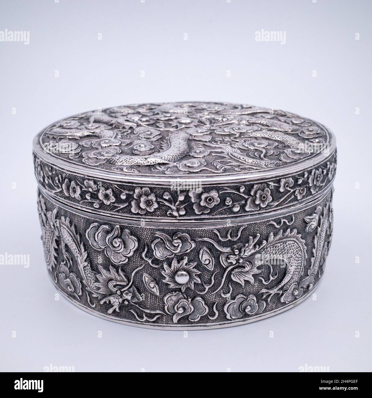 Silver hallmark hi-res stock photography and images - Alamy