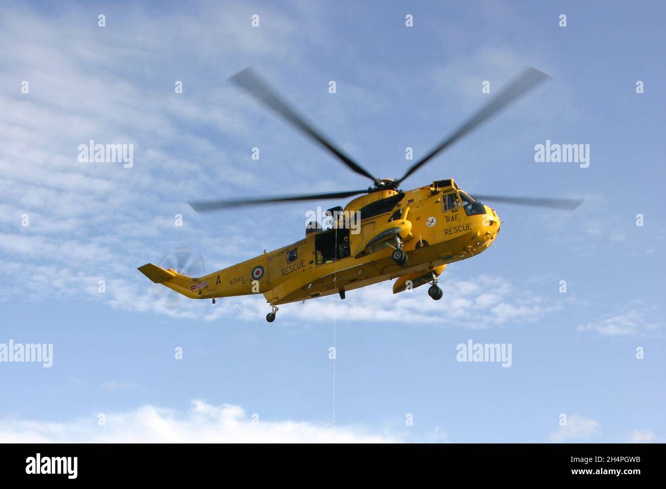 Winch operator helicopter hi-res stock photography and images - Alamy
