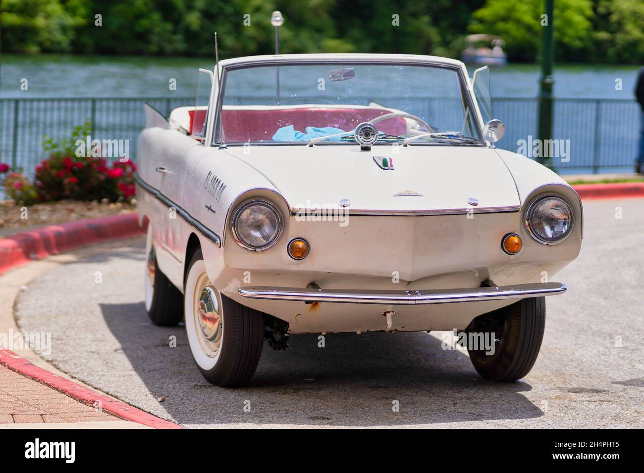 Amphibia car hi-res stock photography and images - Alamy