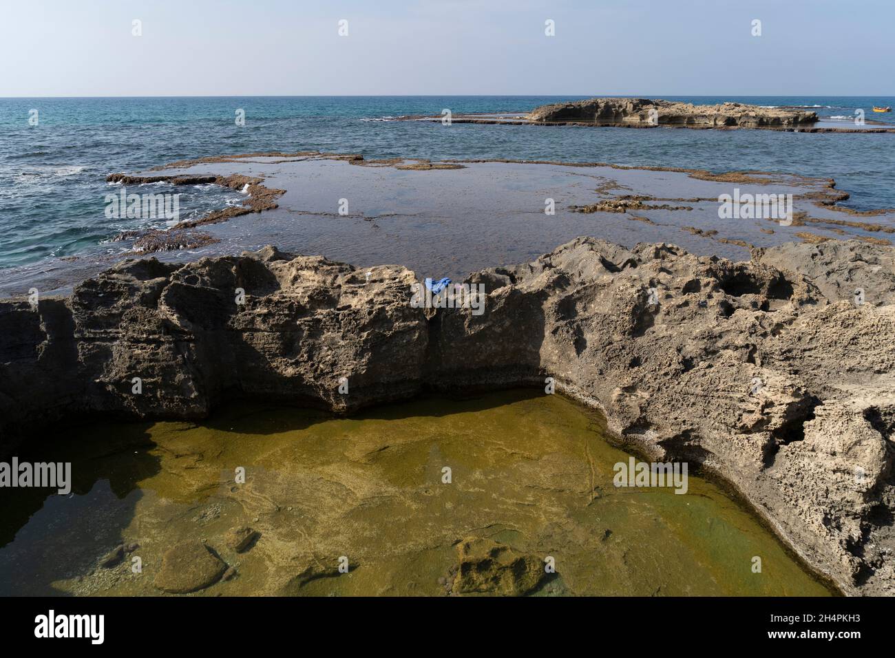 Tel Dor National Site An ancient port on Dor Beach Stock Photo - Alamy