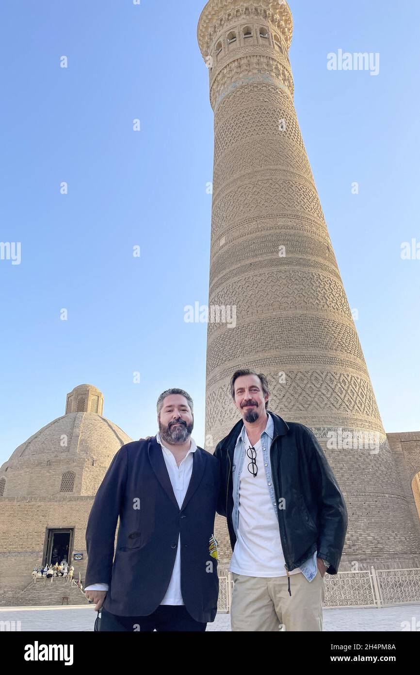 Grand Duke George of Russia poses with the Prince Aimone of Savoy-Aosta ...