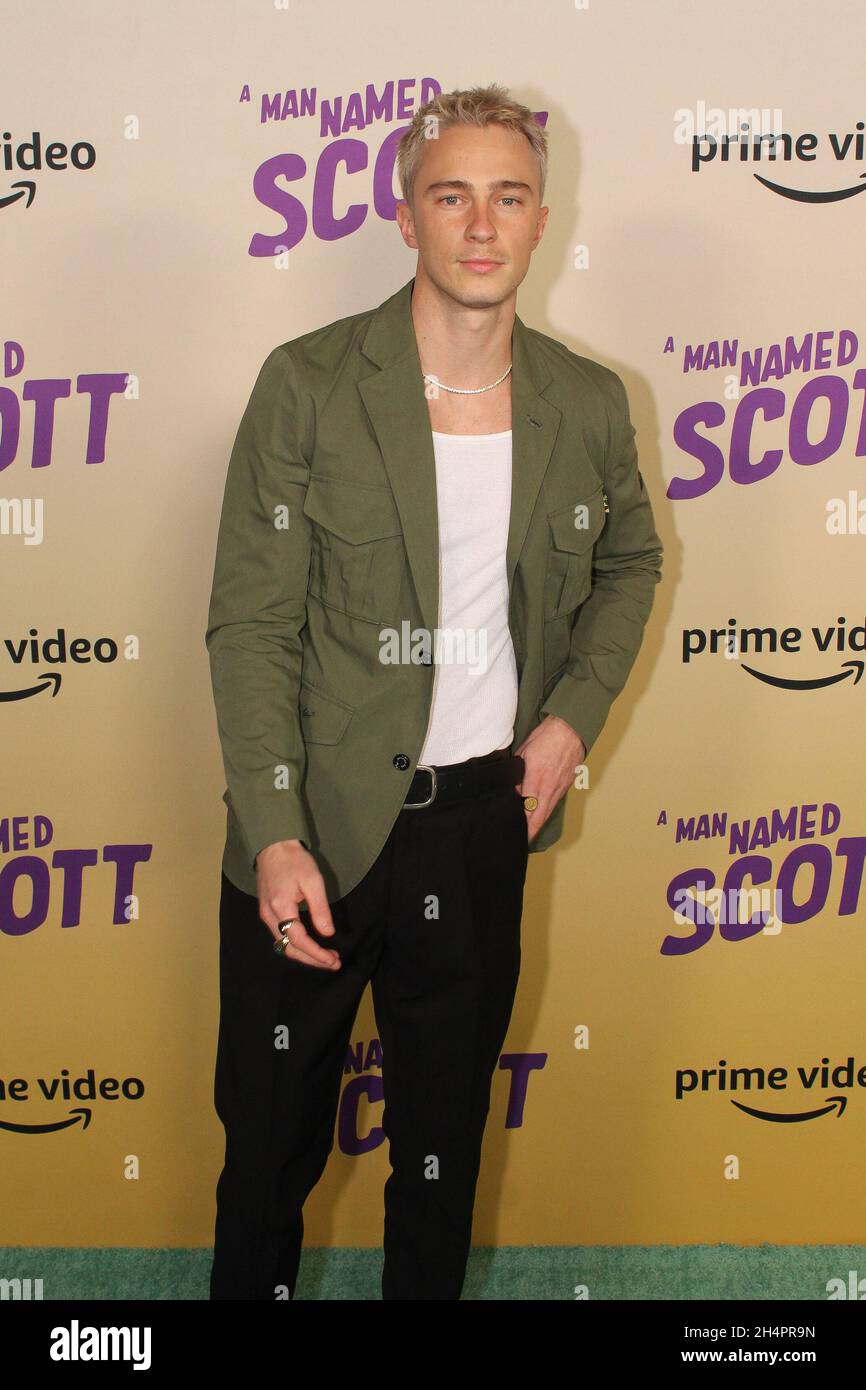 Drew Starkey arrives at the premiere of A MAN NAMED SCOTT at The Hammer ...