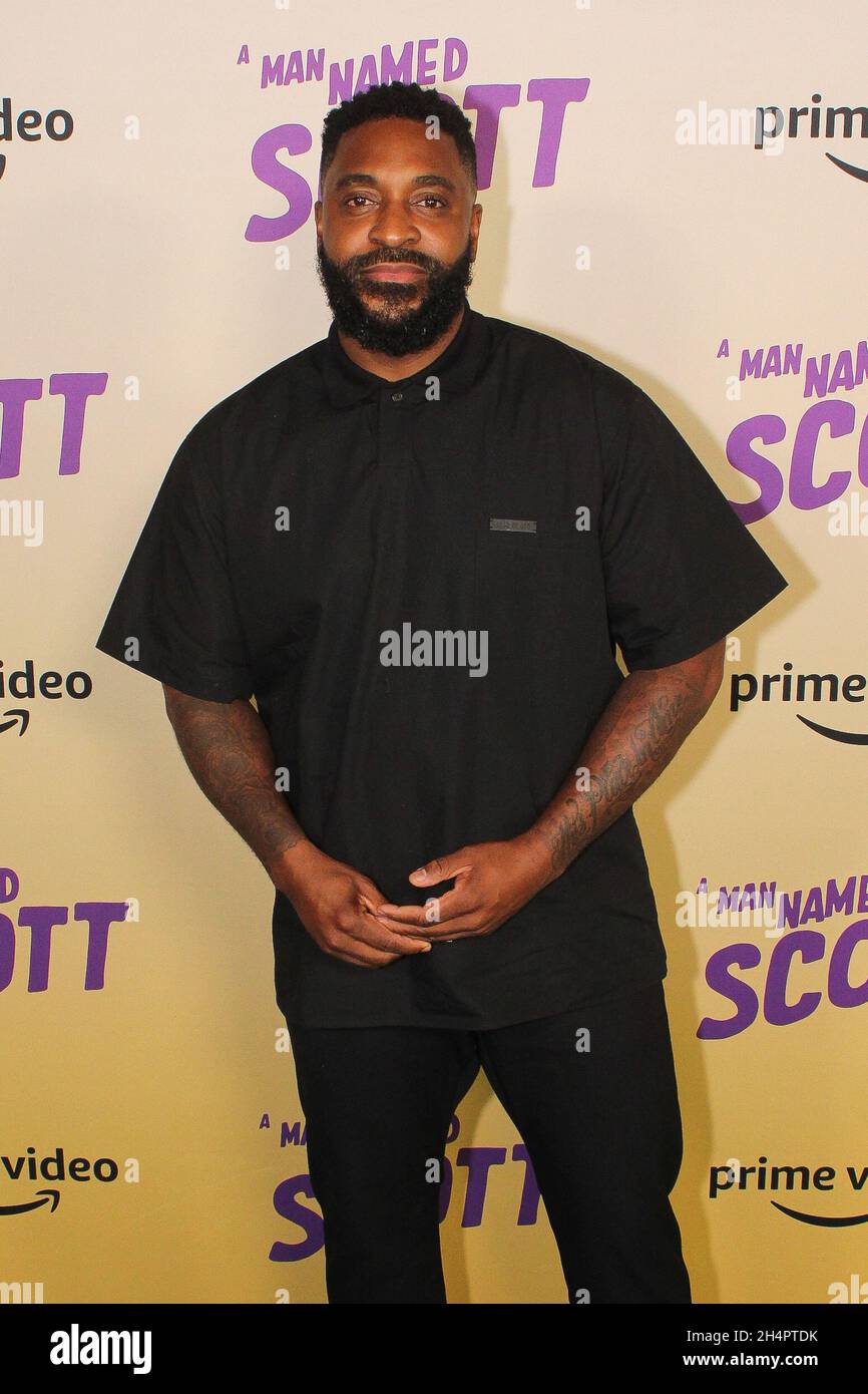 Los Angeles, USA. 03rd Nov, 2021. Robert Alexander arrives at the ...