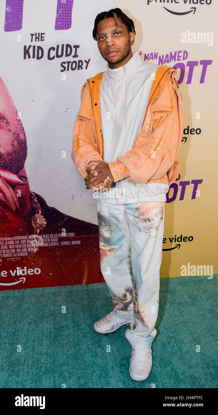 LOS ANGELES, CALIFORNIA, USA - NOVEMBER 03: Singer-songwriter Gallant ...