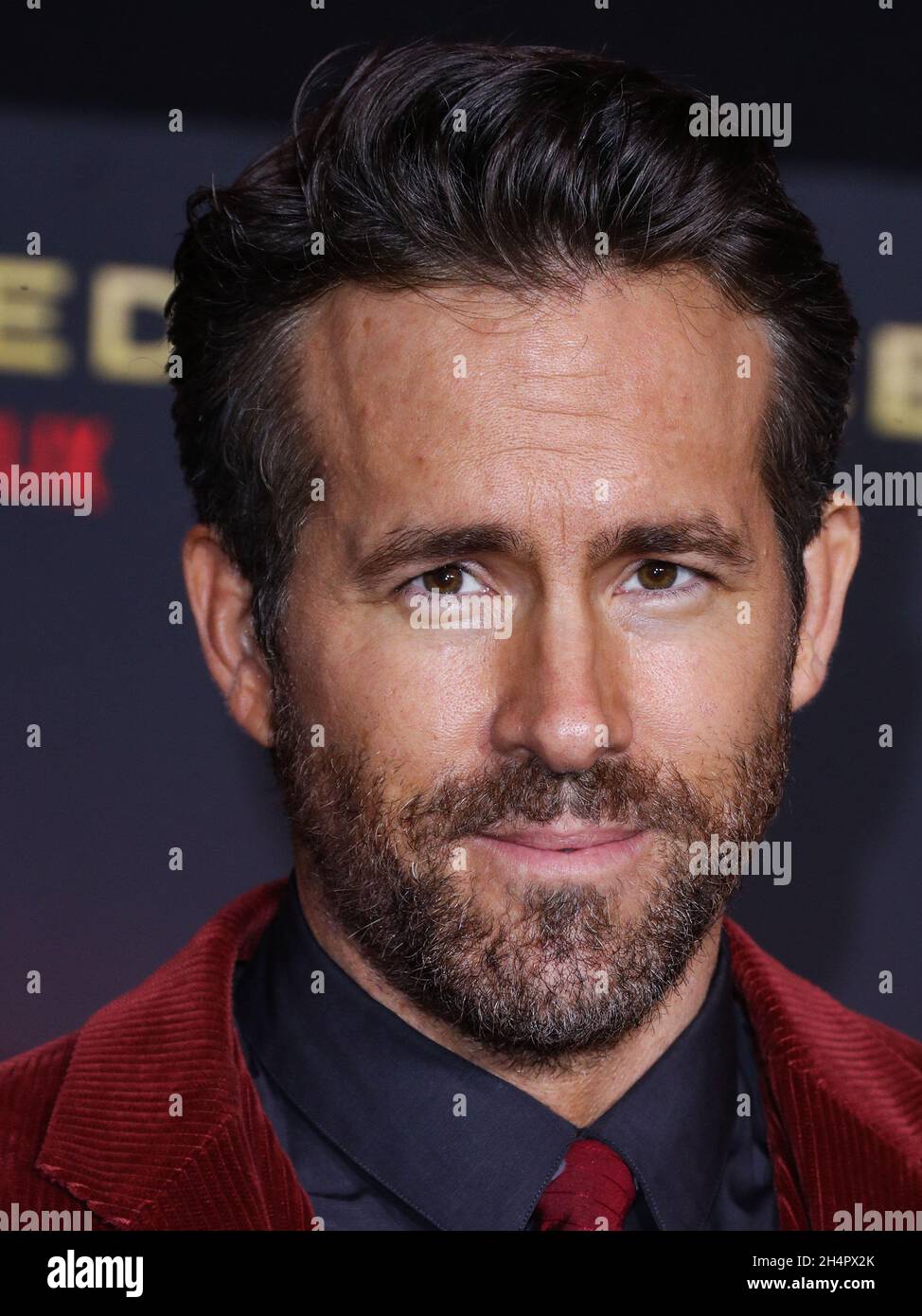 LOS ANGELES, CALIFORNIA, USA - NOVEMBER 04: Actor Ryan Reynolds arrives ...