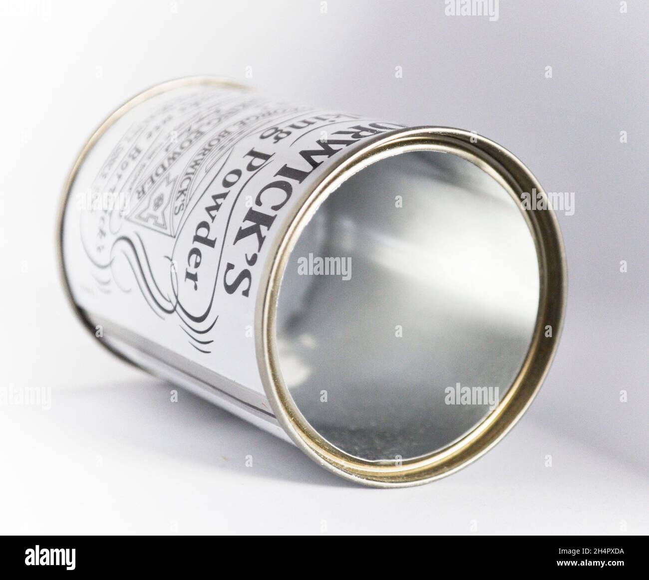 Borwick's Baking Powder canister on a white background Stock Photo - Alamy