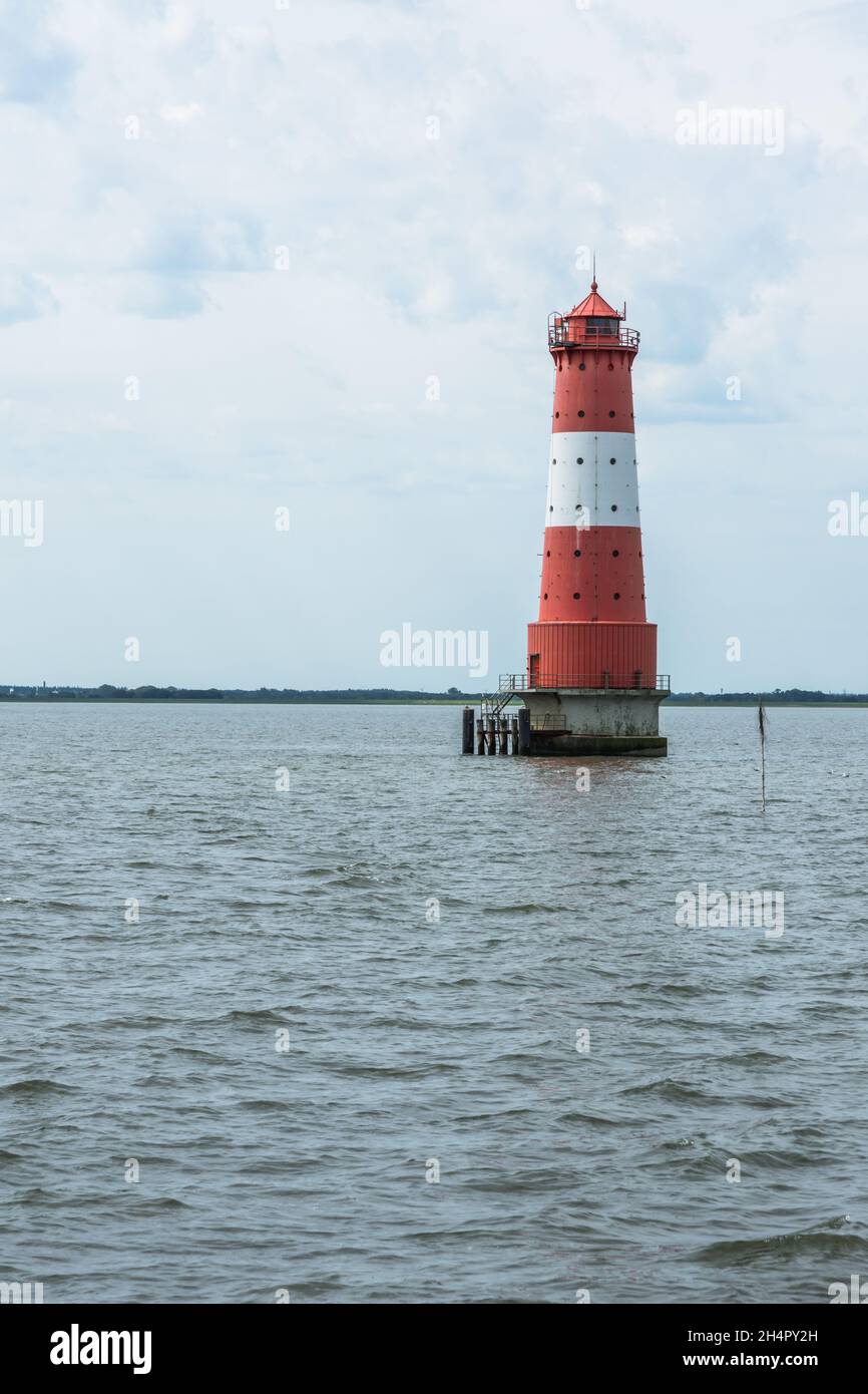 Lighthouse by the water hi-res stock photography and images - Alamy