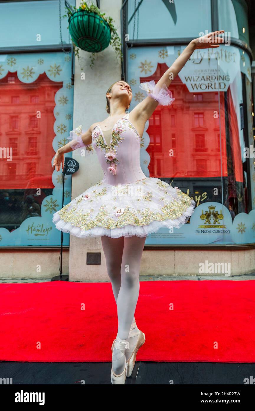 From the pineapple dance studios hi-res stock photography and images ...