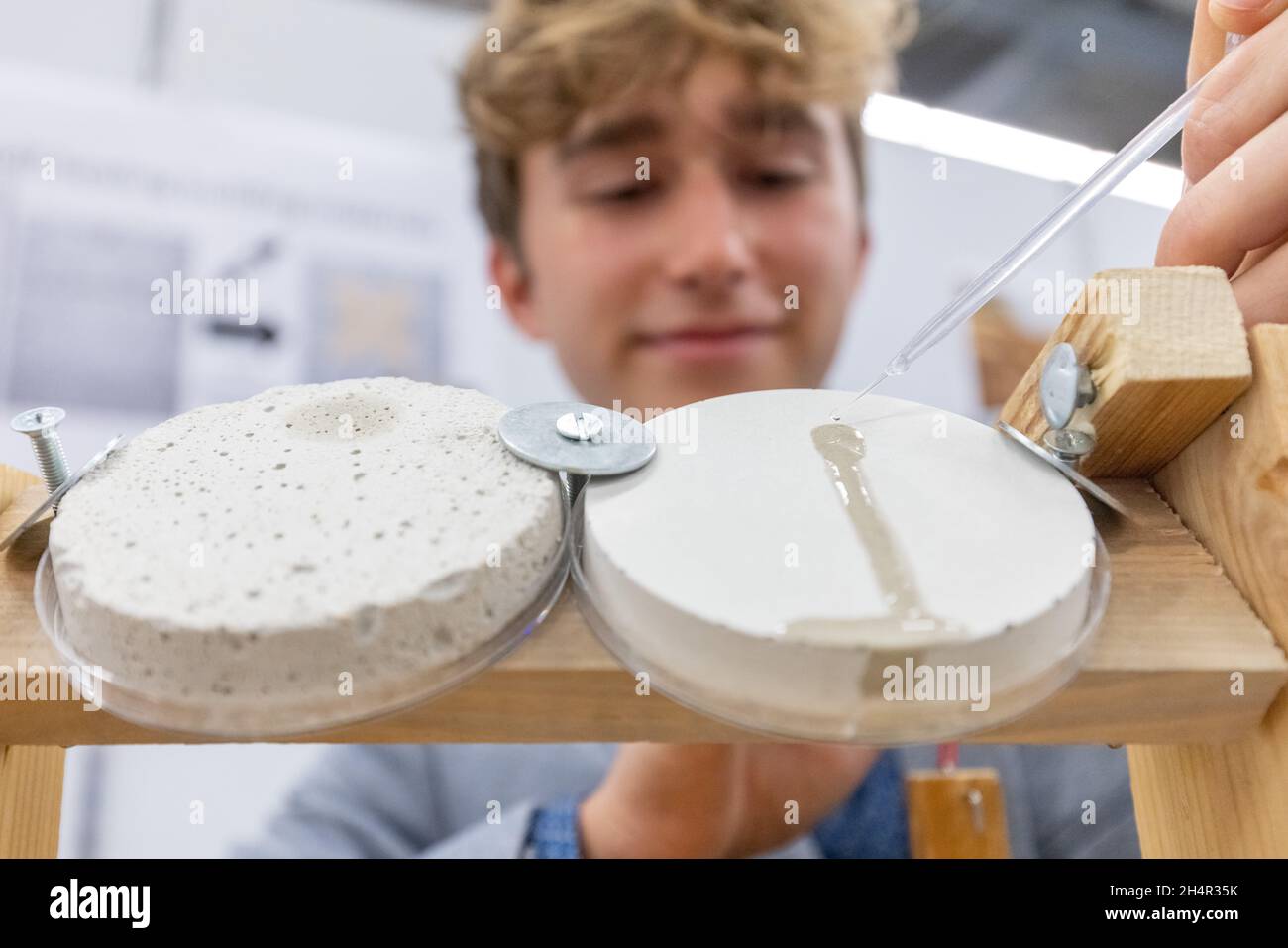 Inventor whereby hi-res stock photography and images - Alamy