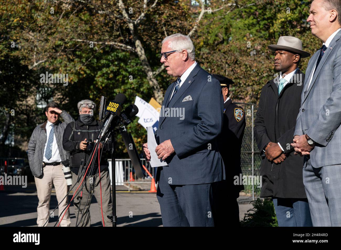 John miller nypd hi-res stock photography and images - Alamy