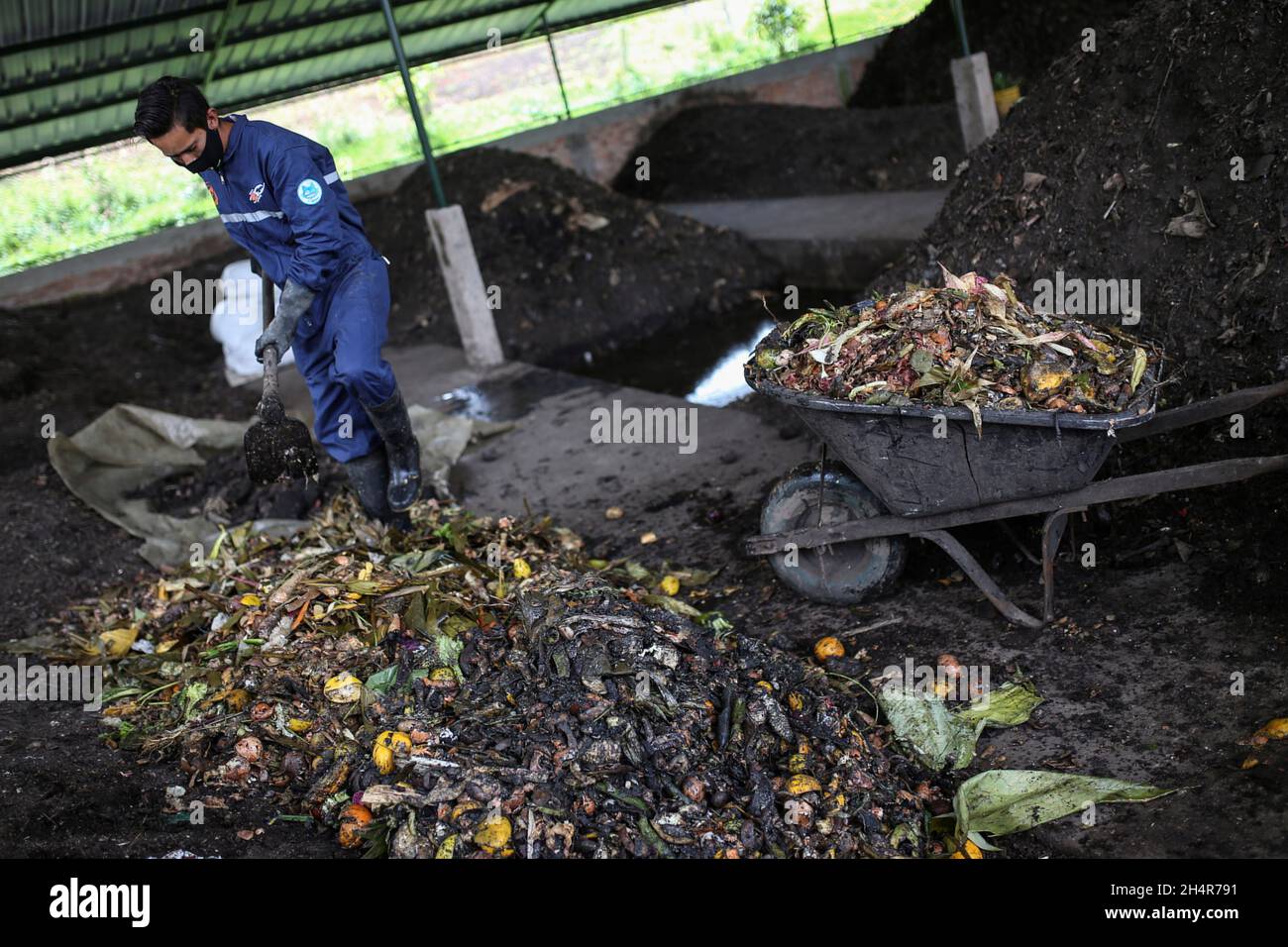 Bio Fertilizer High Resolution Stock Photography and Images - Alamy