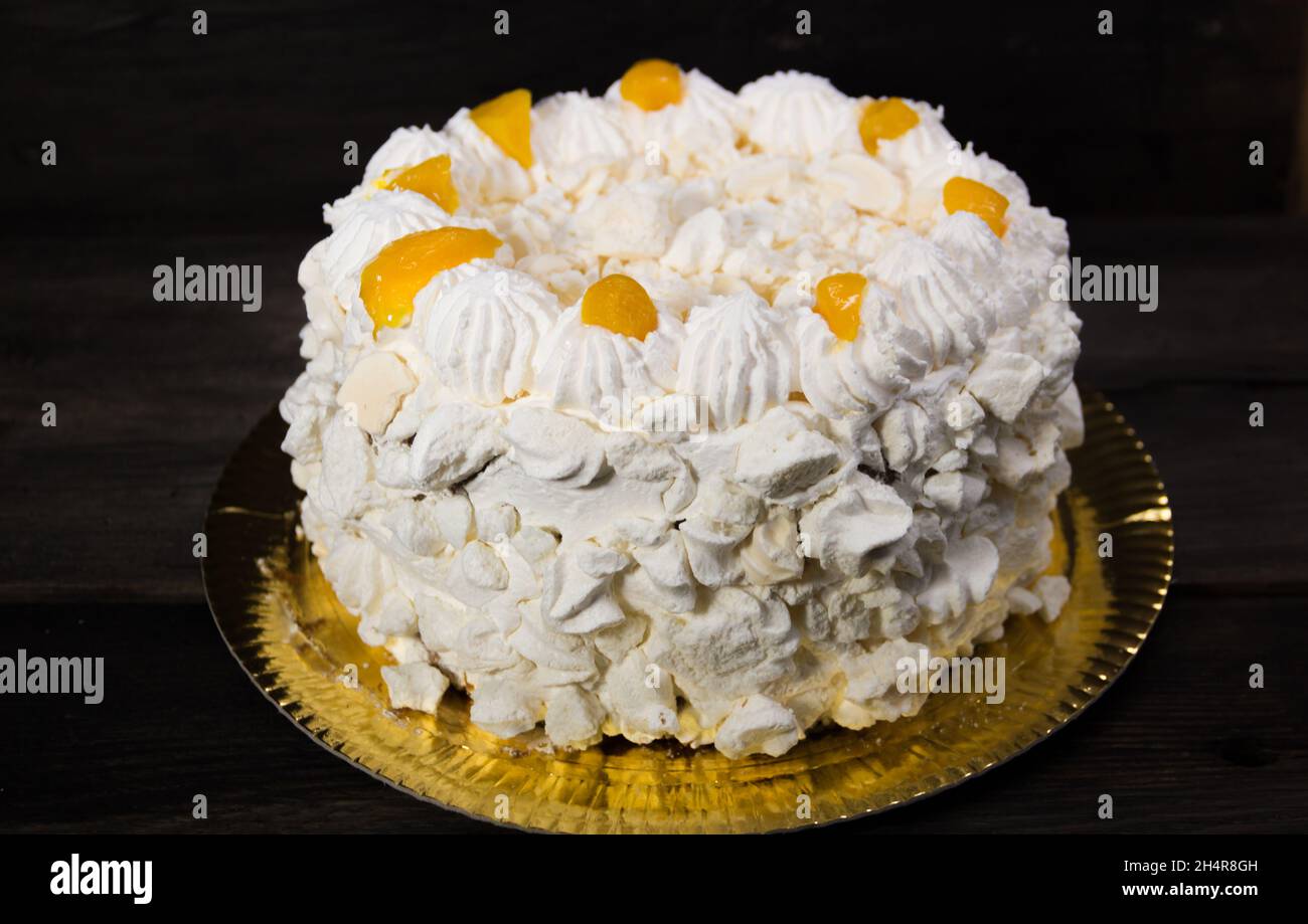 Chaja cake hi-res stock photography and images - Alamy