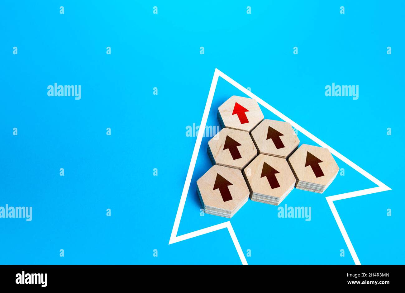 The unidirectional arrows are combined into a large arrow. Organizing ...