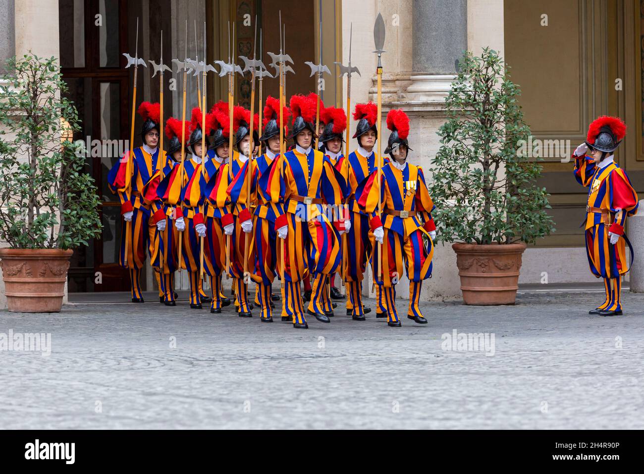 Platoon of Swiss Guard in the Vatican Stock Photo - Alamy