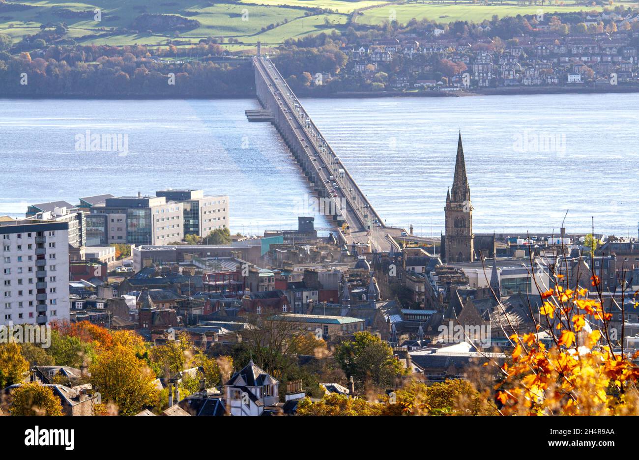 Scottish city landscape hi-res stock photography and images - Alamy