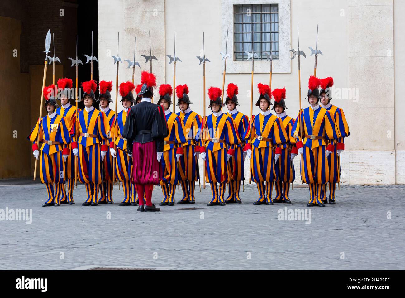 Smart military uniform uniforms hi-res stock photography and images - Alamy