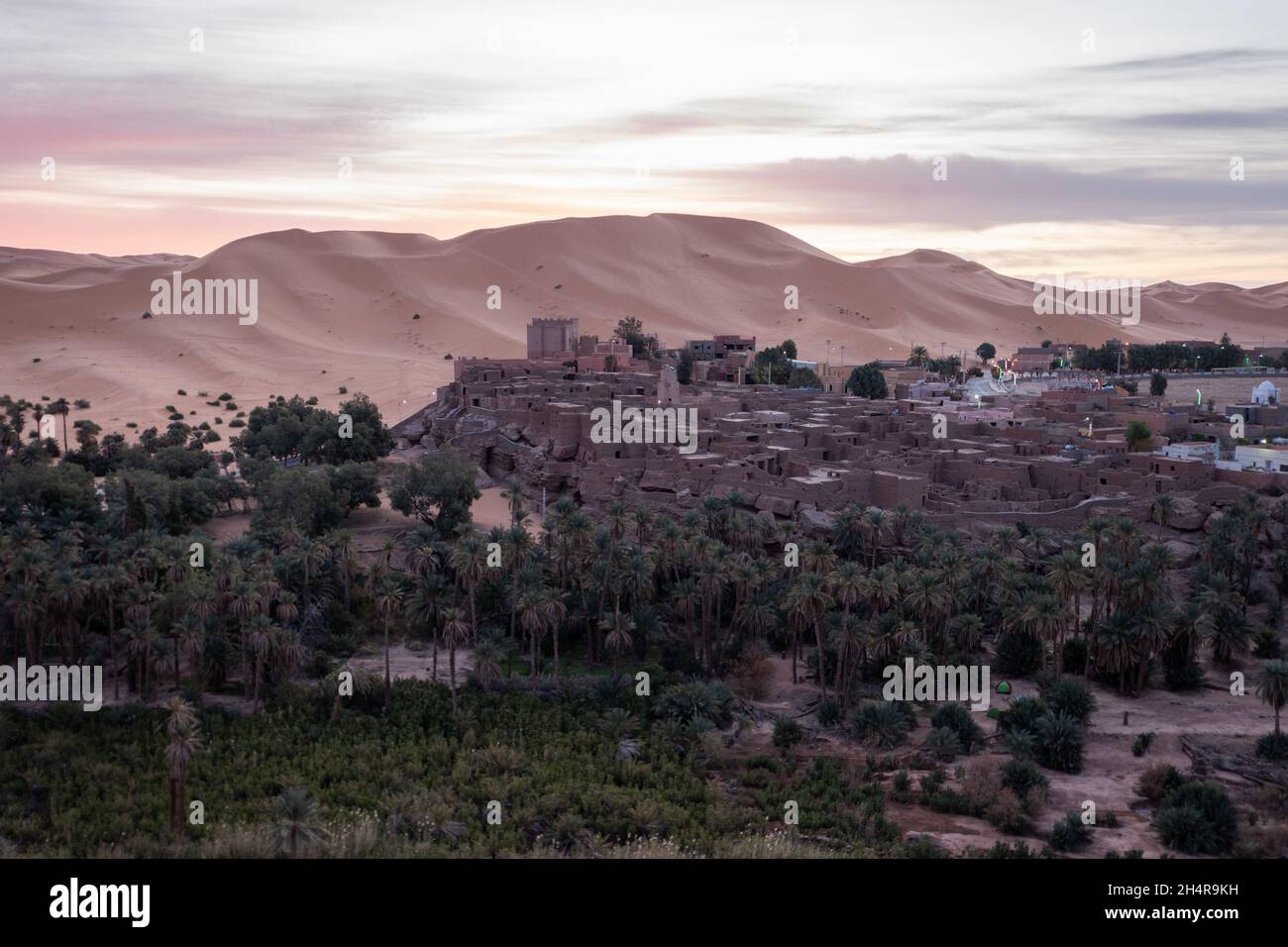 Medina algeria hi-res stock photography and images - Alamy