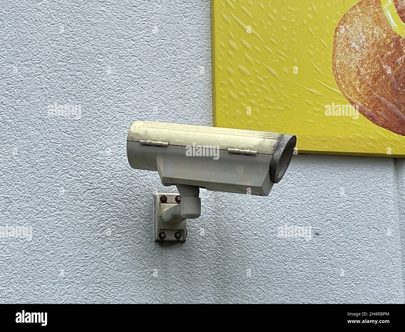 Security camera mounted on an exterior wall in Georgia Stock Photo - Alamy
