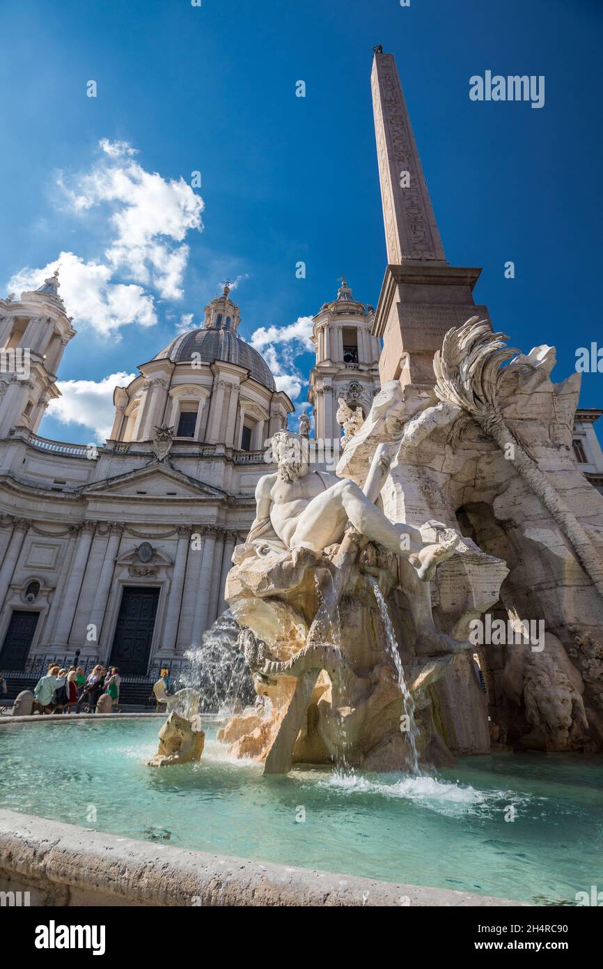 Famous Navona square in Rome, Italy Stock Photo - Alamy